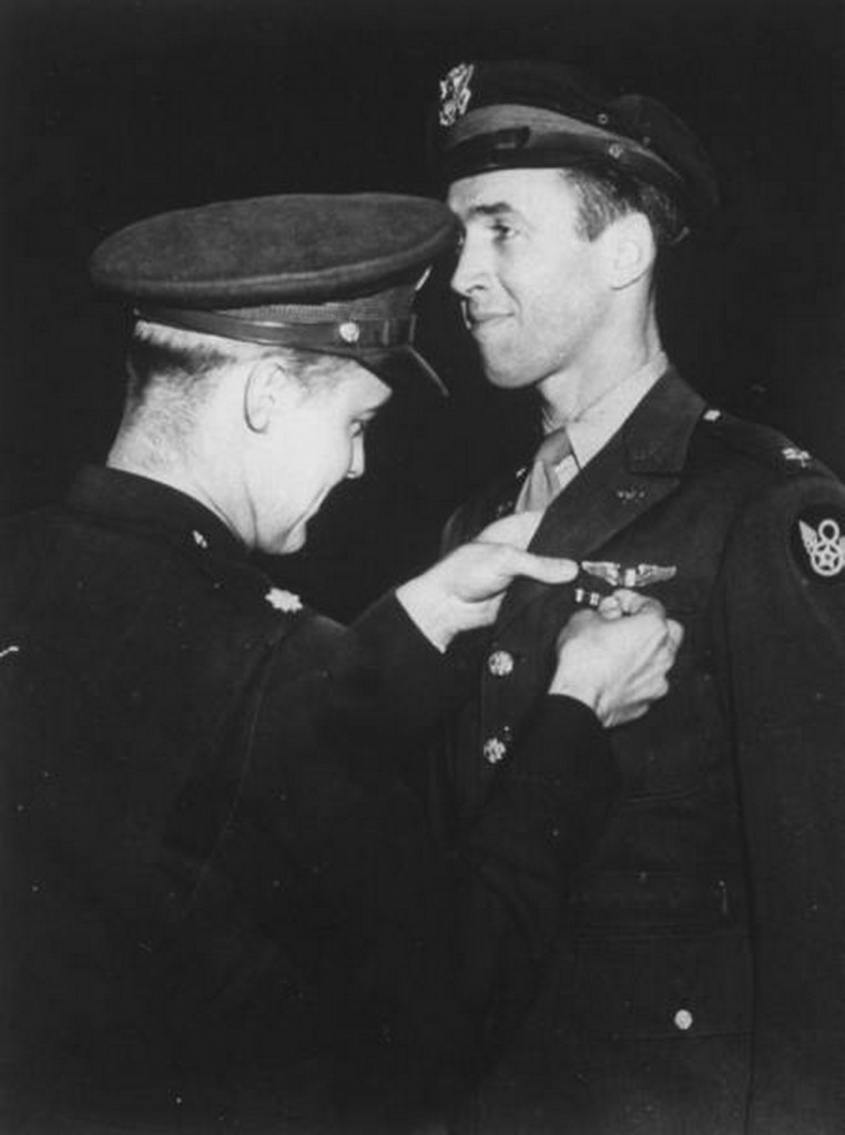 Stewart, James M., Major, USAAF, receives DFC from Colonel Ramsey Potts ...