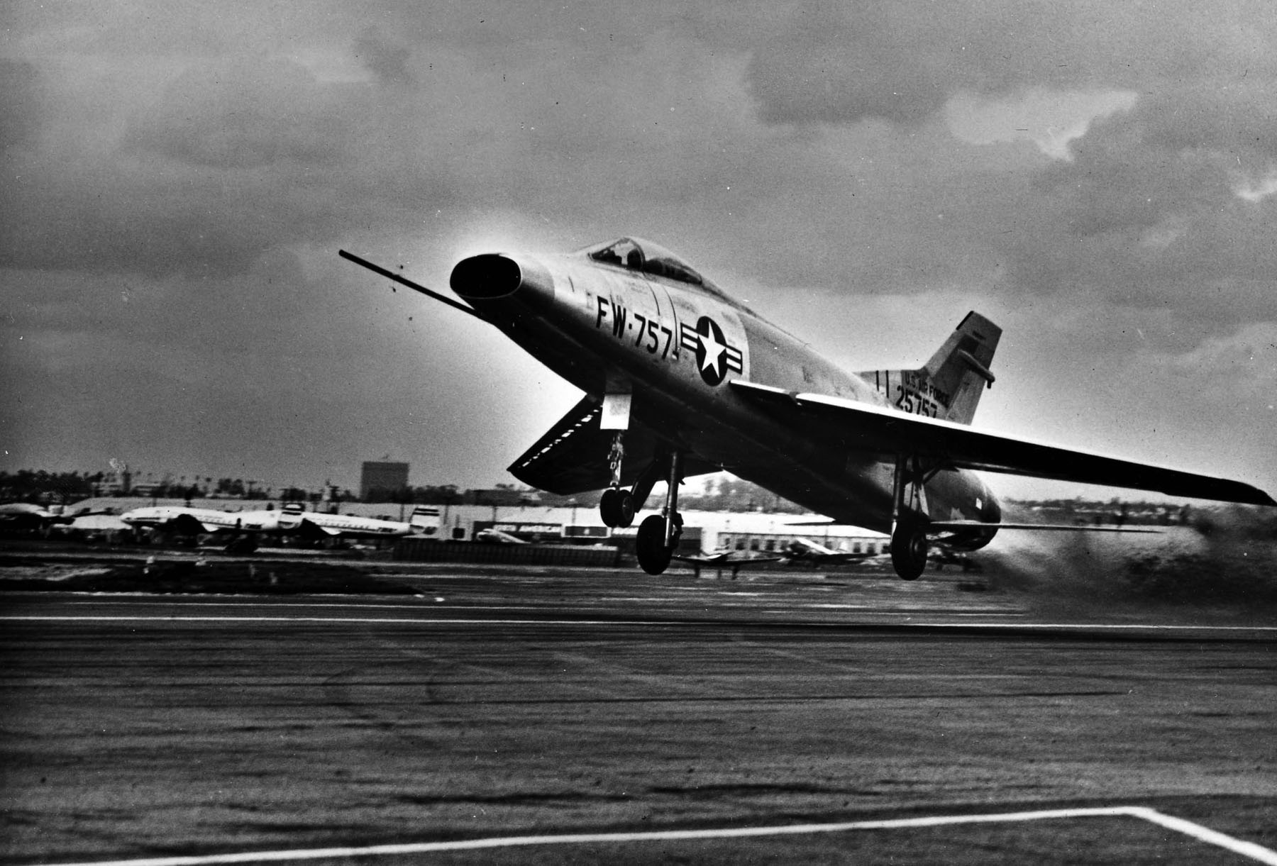 26 February 1955 - This Day in Aviation