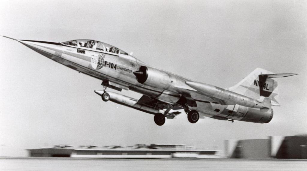 Lockheed TF-104G Starfighter N104L, Free World Defender, speed record ...