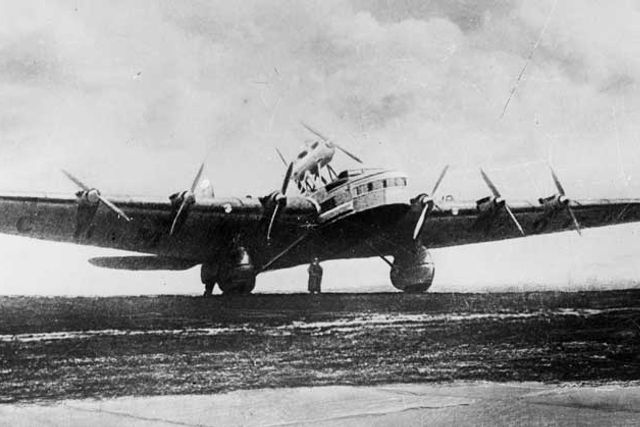 Tupolev ANT-20 Maxim Gorky, Soviet eight-engine civil transport | This ...