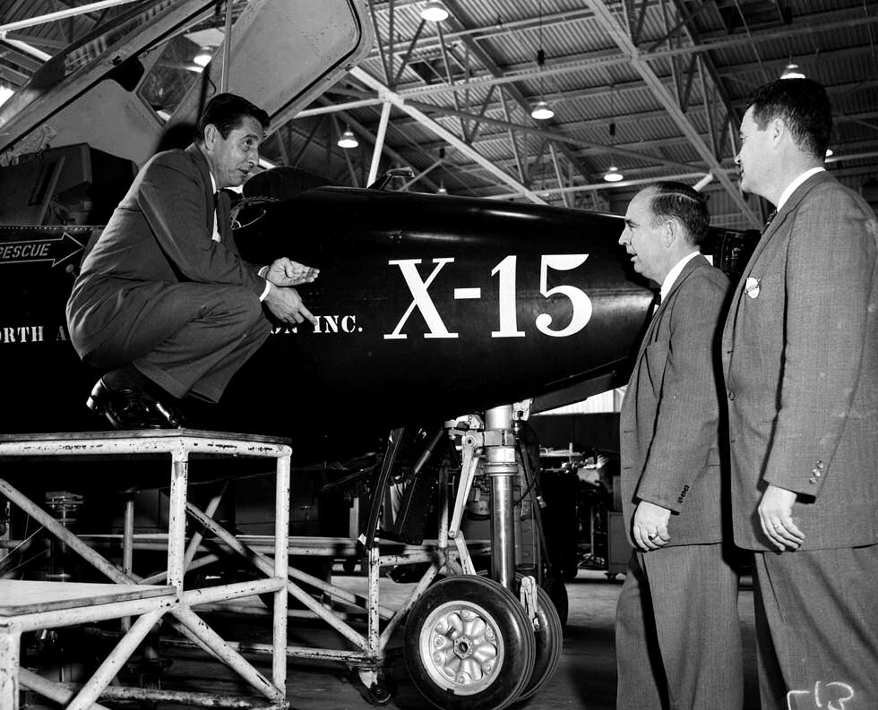 Albert Scott Crossfield, Jr. (2 October 1921–19 April 2006) | This Day ...