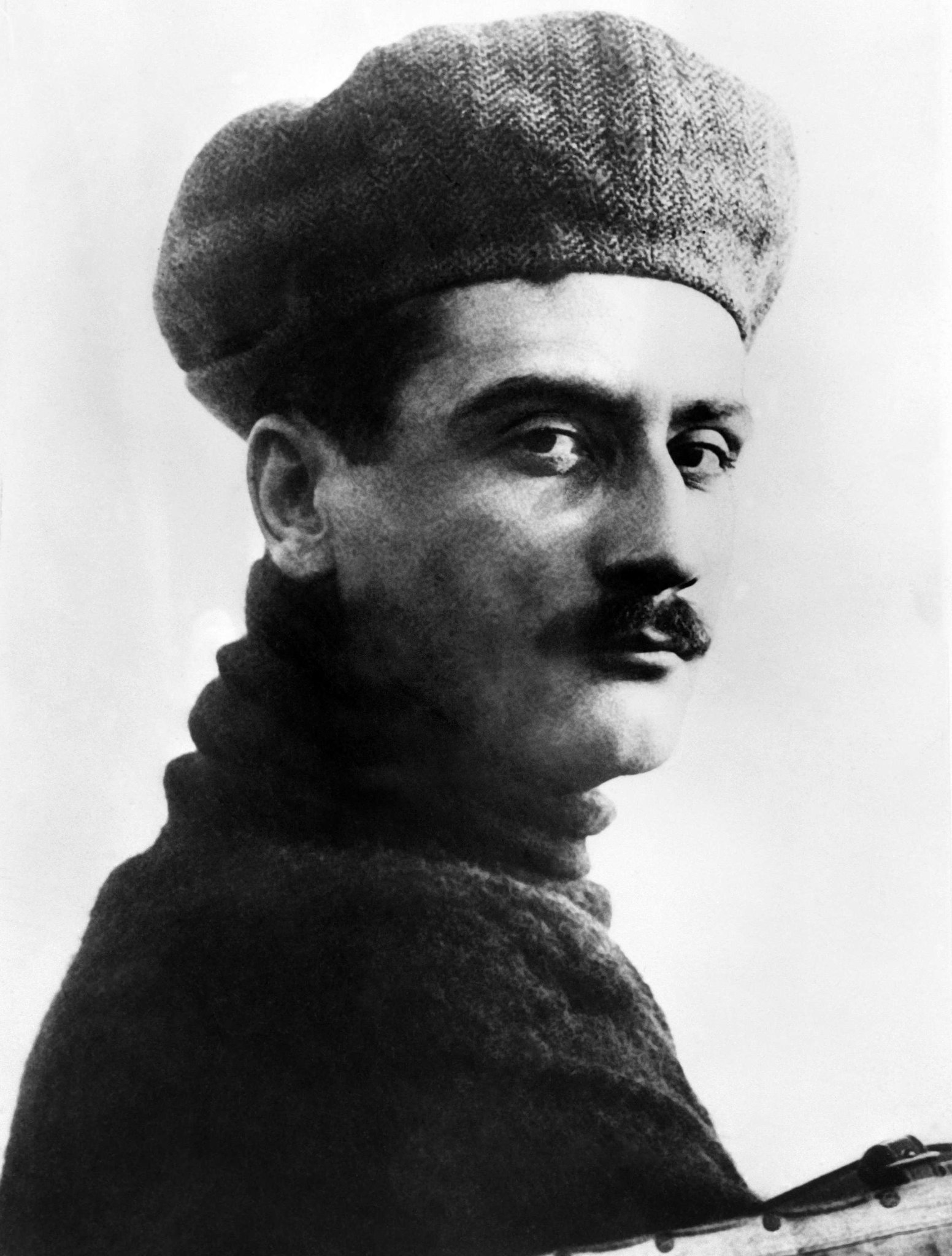 Geoffrey Pike's Instagram, Twitter & Facebook on IDCrawl