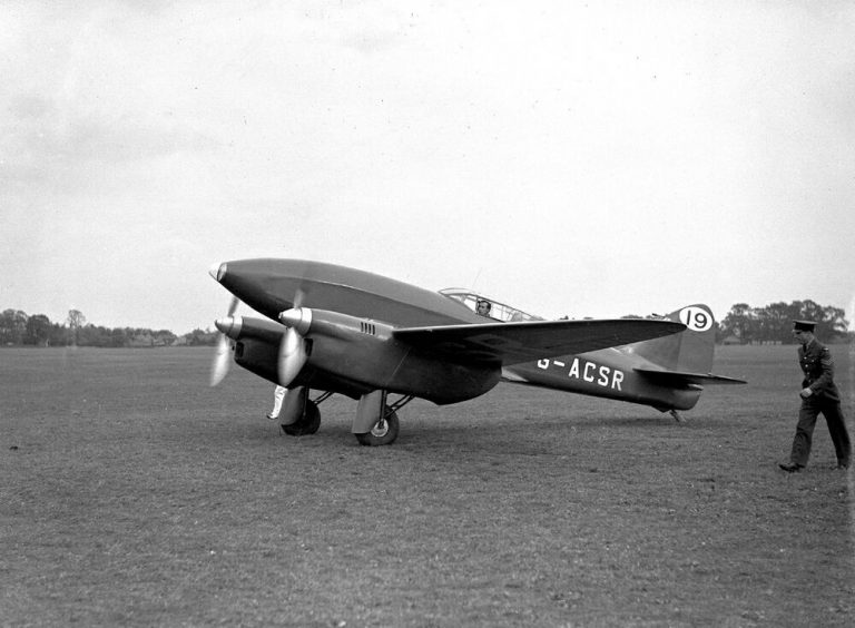 de Havilland DH.88 Comet | This Day in Aviation