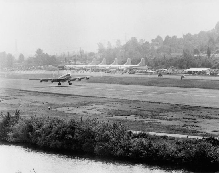 Tex Johnston Archives - This Day in Aviation