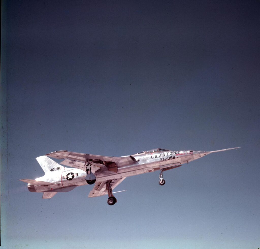 22 October 1955 | This Day in Aviation